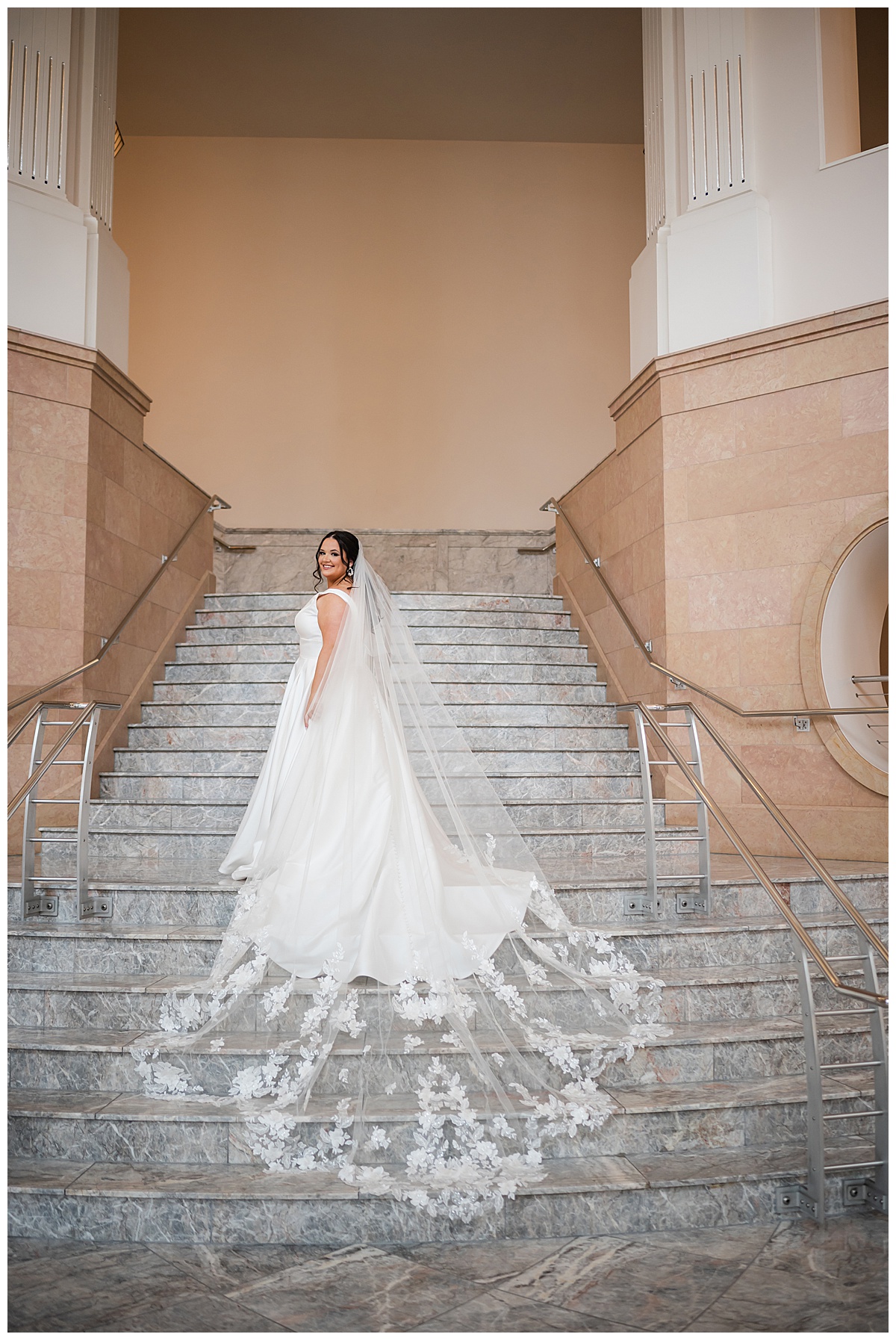 Bass Hall Bridal Photos | Cassidy